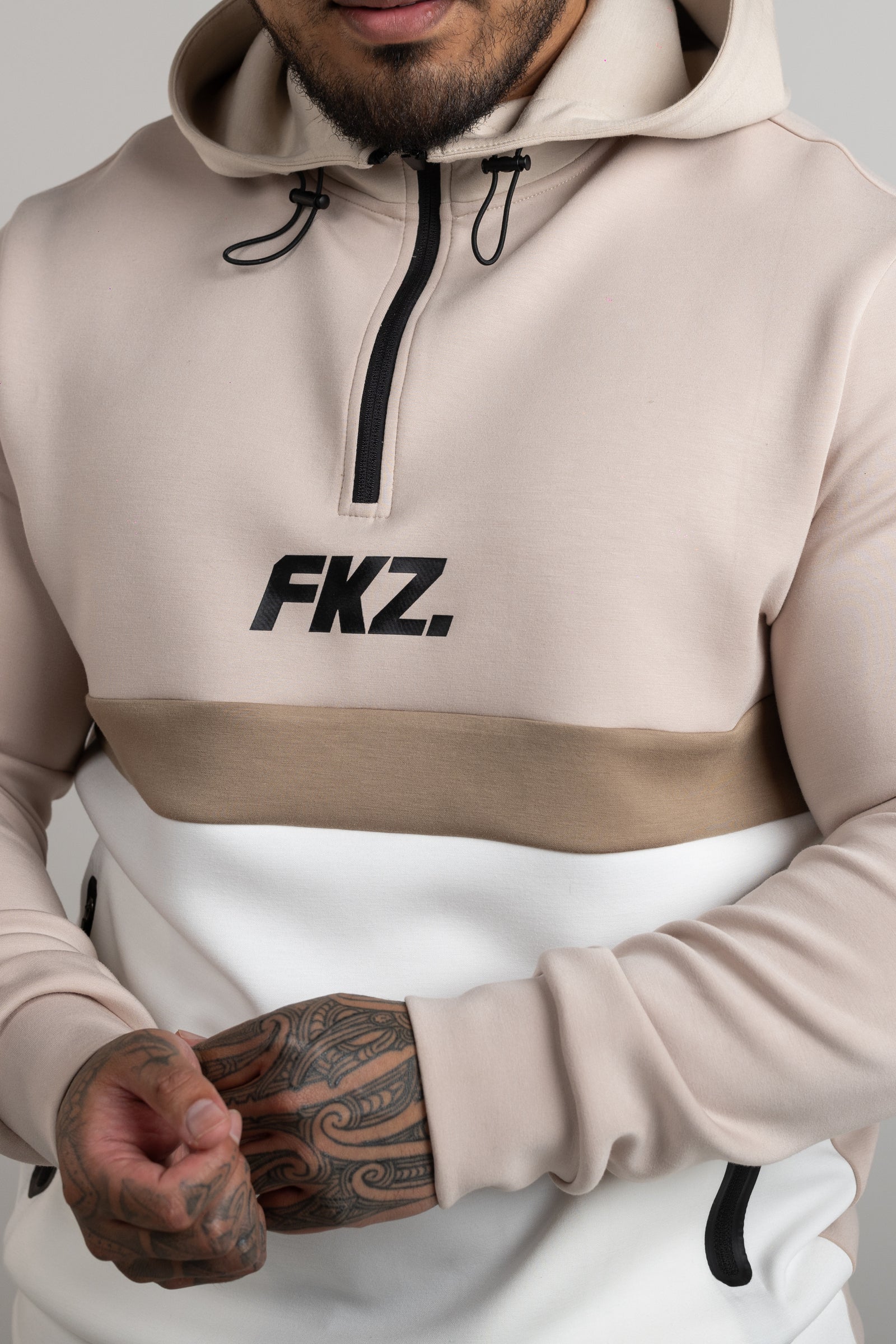 FKZ. PERFORMANCE HOODIE - BEIGE – FKZ ACTIVE